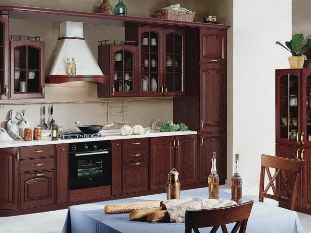 Кухня из массива дерева Buona Sera — купить на заказ в Москве недорого