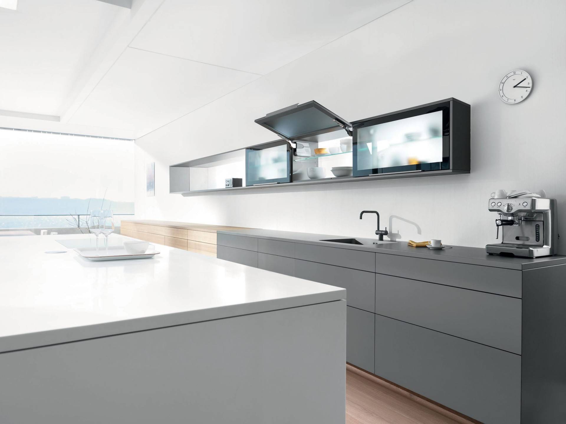 Aventos HK